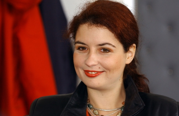 Алиса Марич | Биография шахматистки, партии, фото, видео